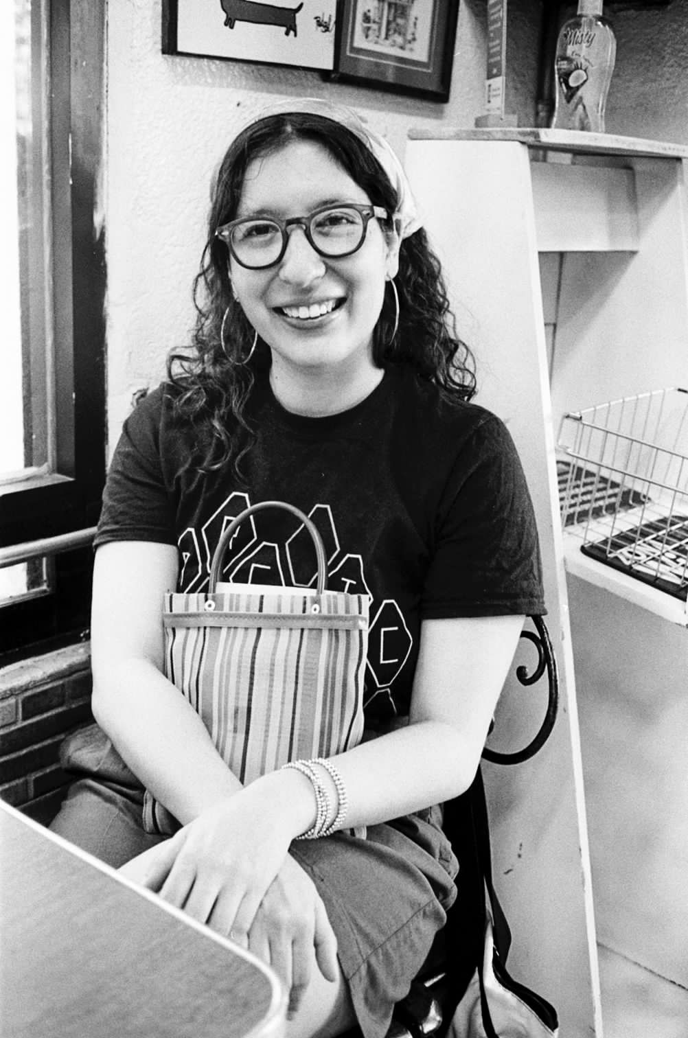 Rebeca Leal Singer: Papel, niña, papel para 2025 | Cultura y ...