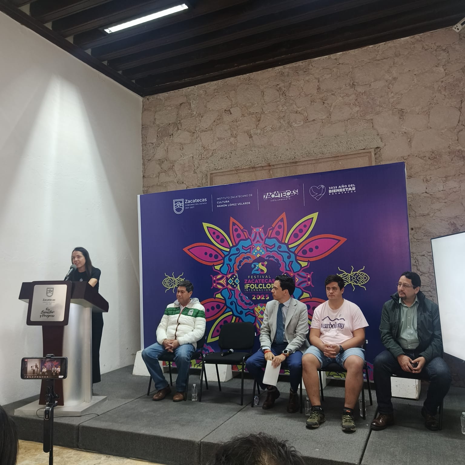 El festival tendrá más de 80 actividades con cerca de mil creativos ...