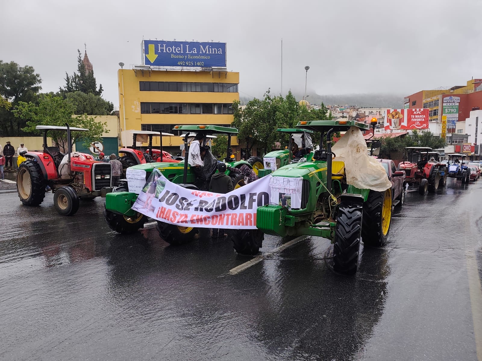 Urgen agricultores aparición con vida de joven desaparecido en ...