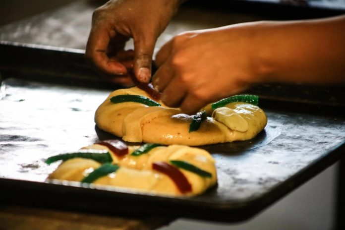 Tradicional Rosca de Reyes se consolidó en México durante siglo XIX ...
